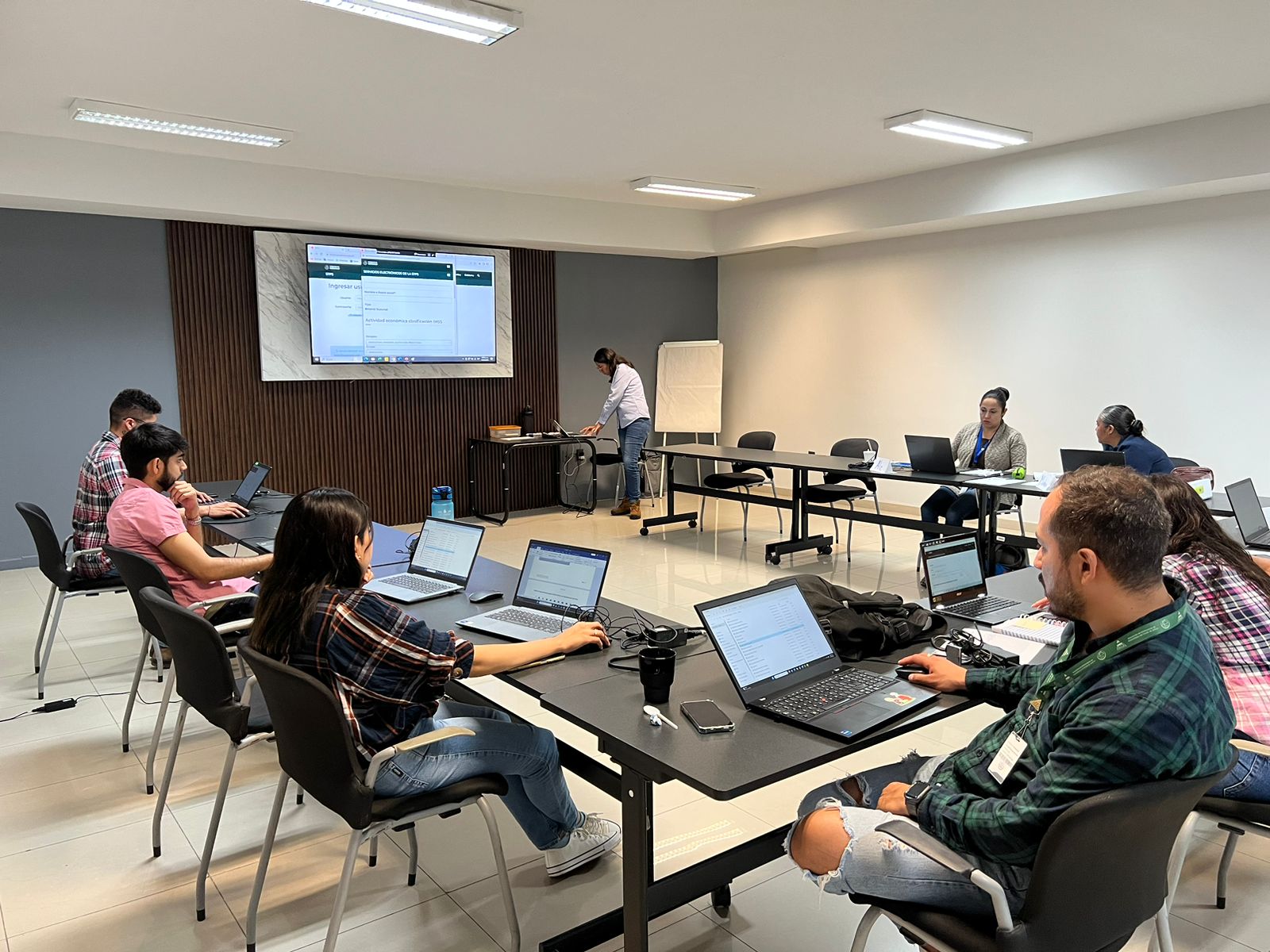 TALLER MANEJO DE PLATAFORMA SIRCE – AMDA JALISCO – AMDA Jalisco